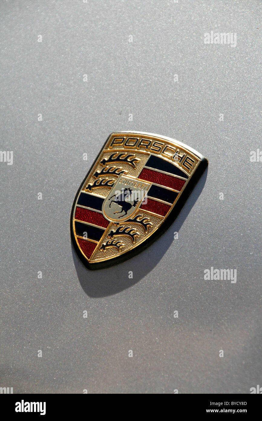porsche car badge on bonnet hood Stock Photo - Alamy