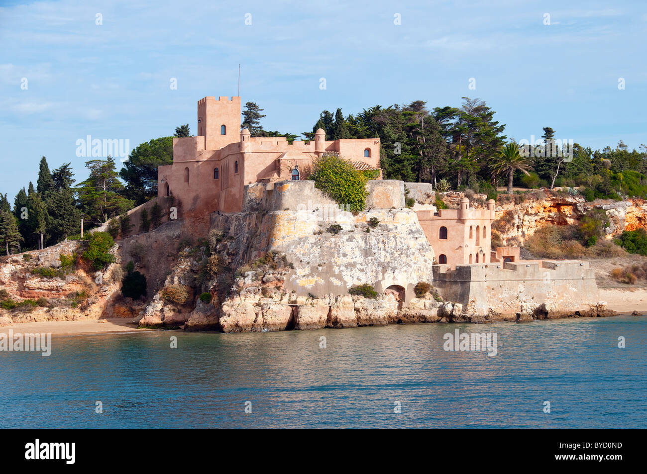 Algarve castle hi-res stock photography and images - Alamy