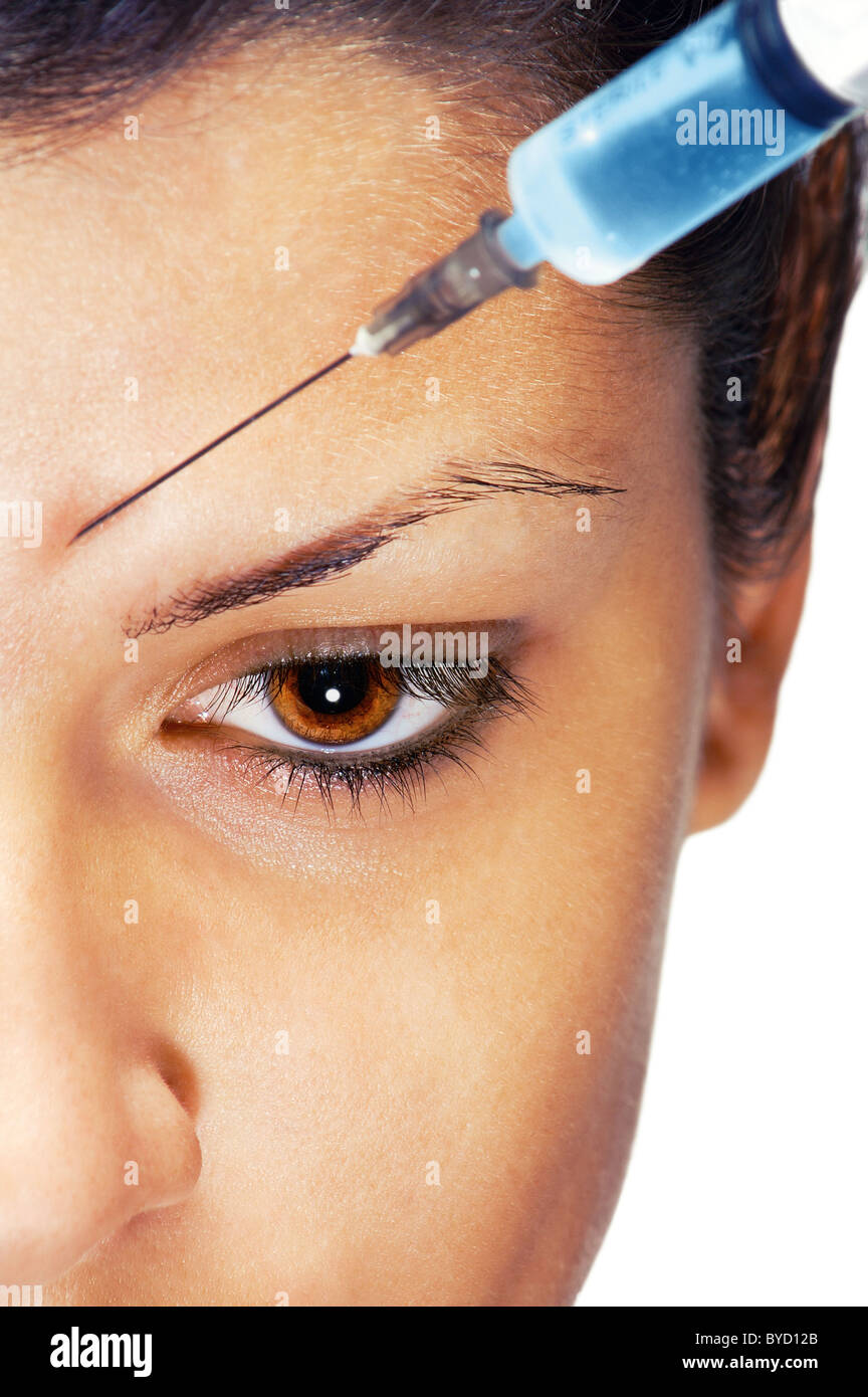 Botox syringe hi-res stock photography and images - Alamy