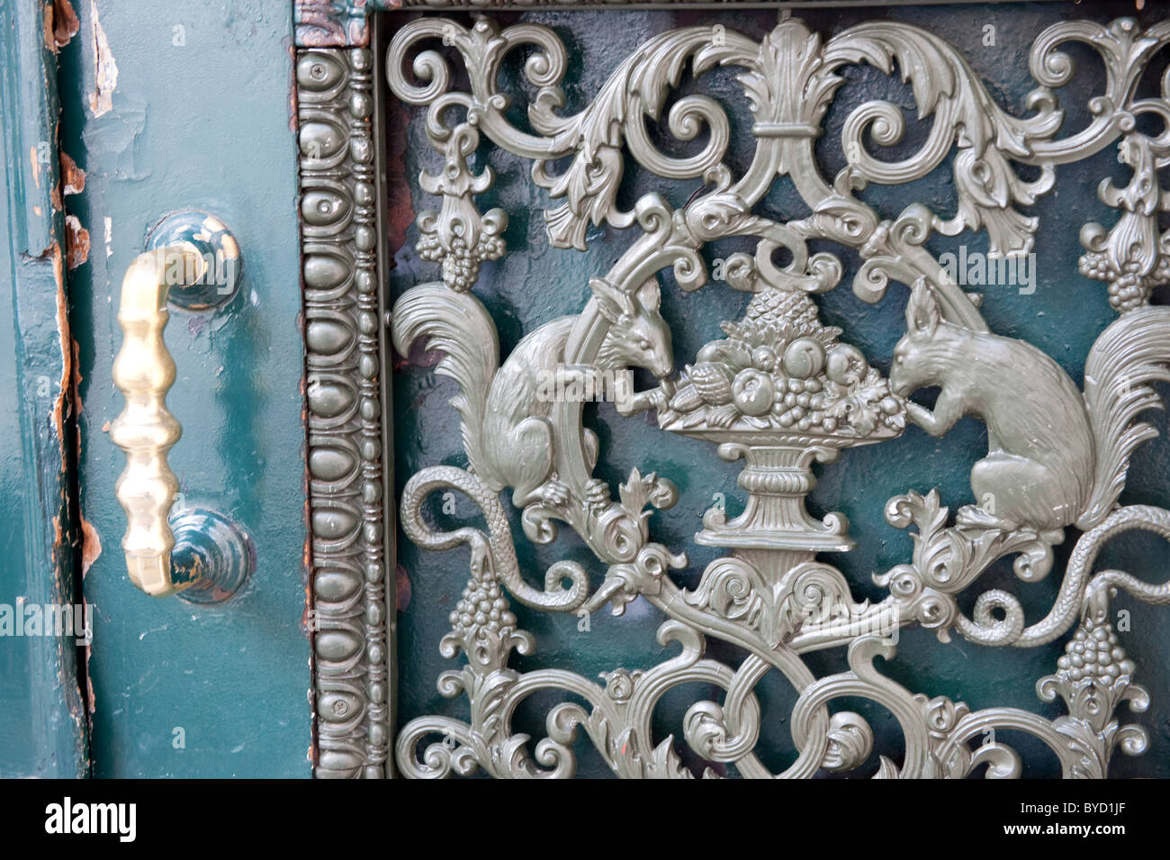 Forge iron hi-res stock photography and images - Alamy