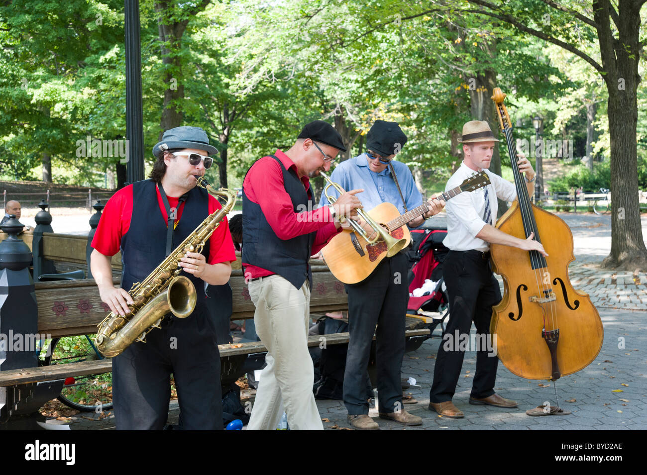 Buskers in Central Park, New York City, USA Stock Photo - Alamy