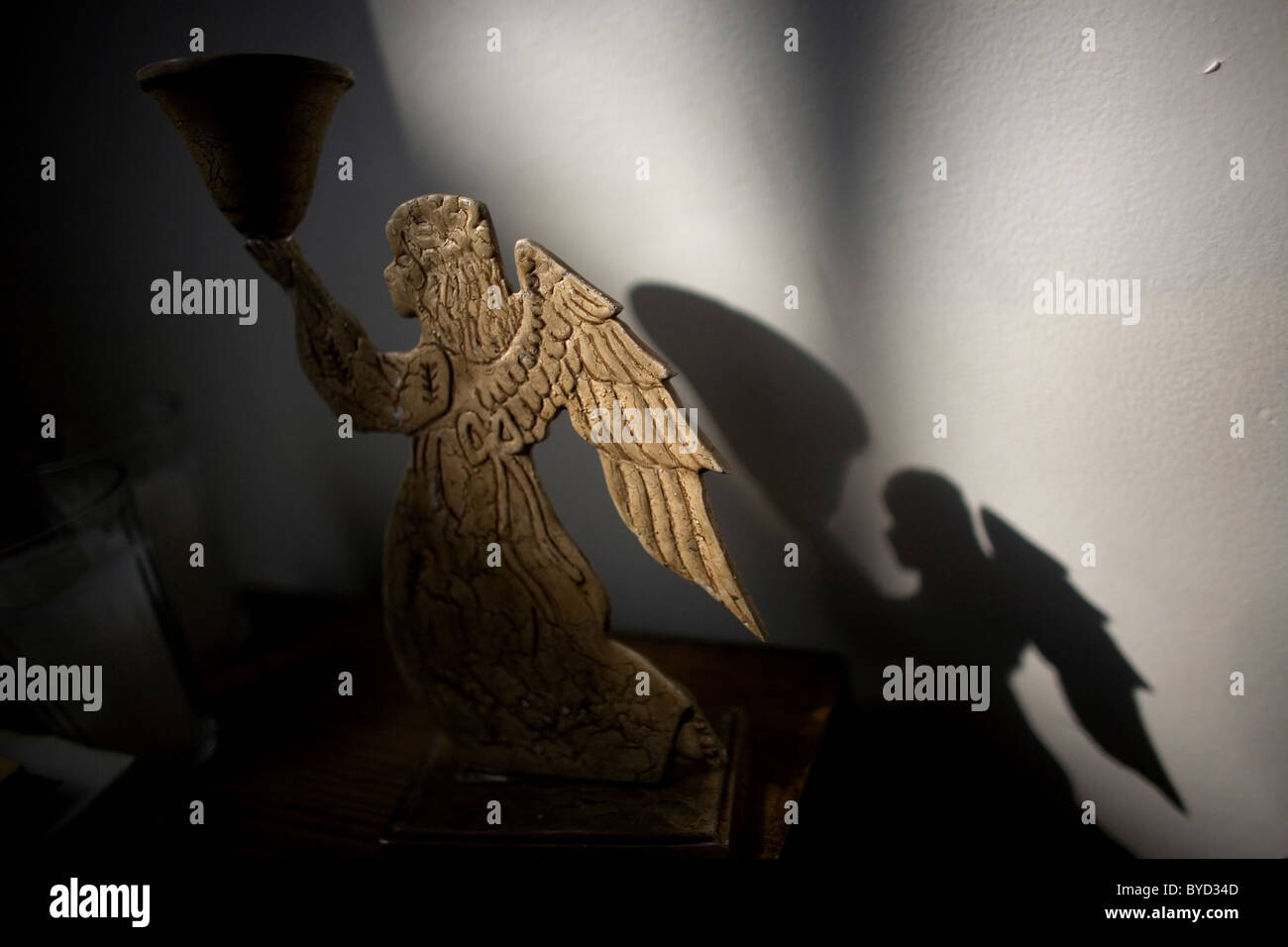 Angel wall sculpture hi-res stock photography and images - Alamy