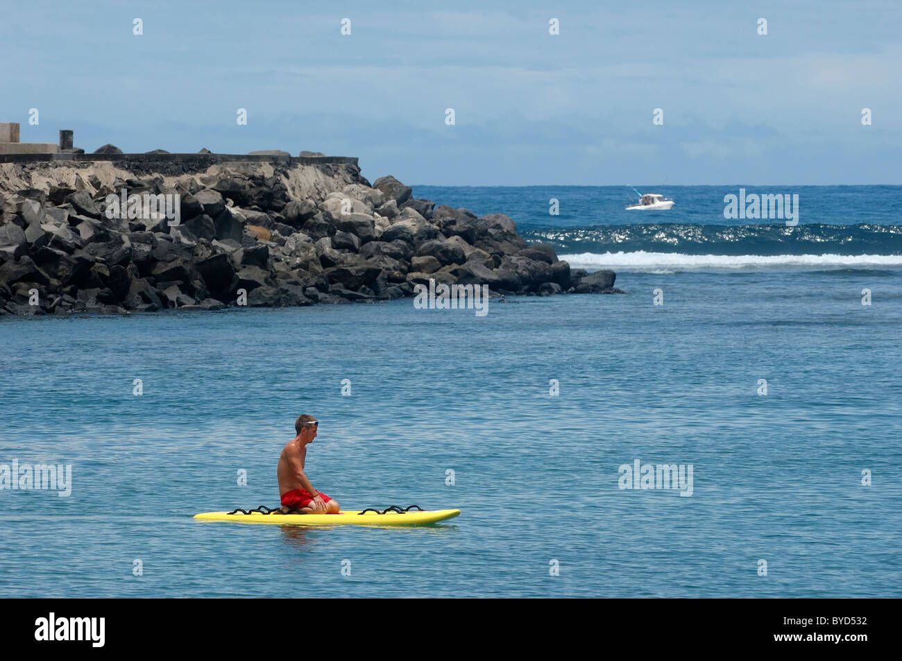 Lifeguard paddle board hi-res stock photography and images - Alamy