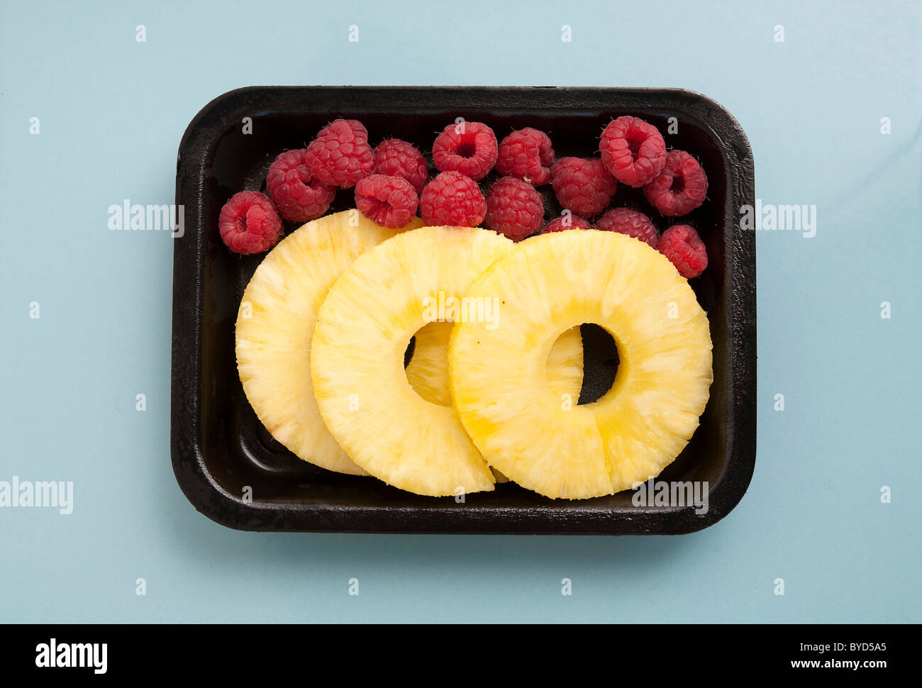 Packaged pineapple hi-res stock photography and images - Alamy