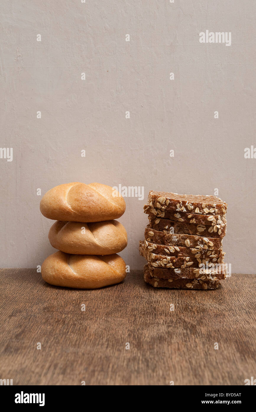 Pile of sliced bread hi-res stock photography and images - Alamy