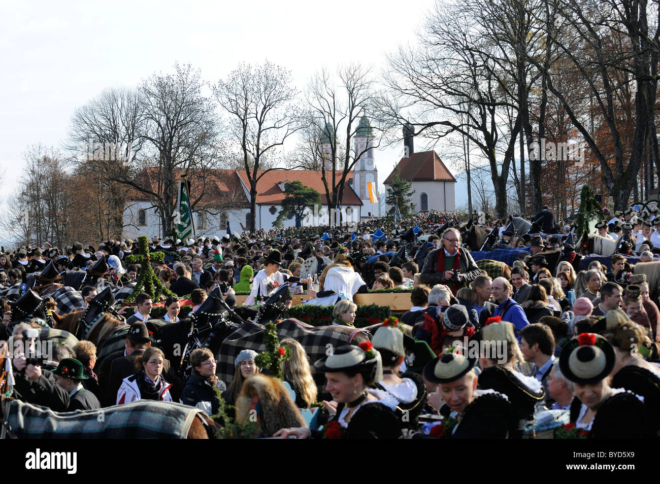 Procession to calvary hi-res stock photography and images - Alamy