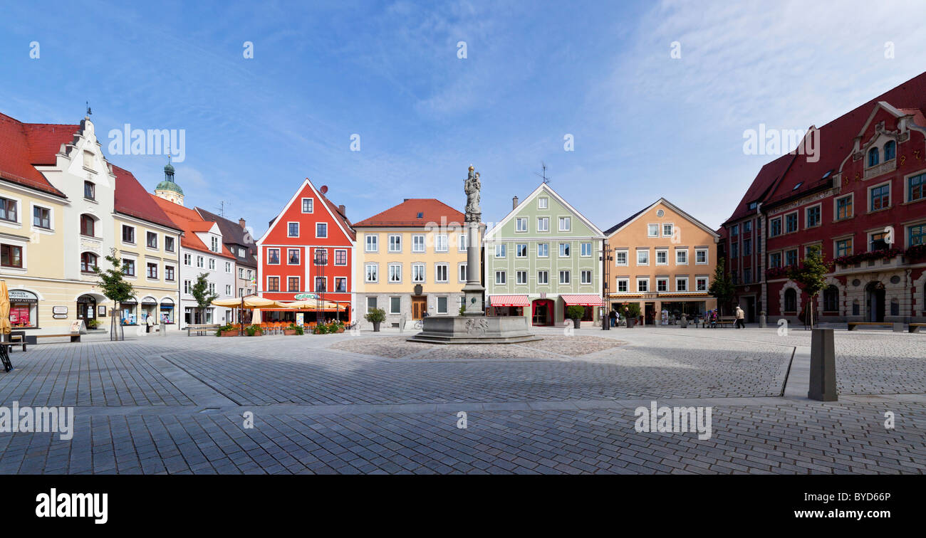 Marienplatz square, Mindelheim, Swabia, Unterallgaeu district, Bavaria ...
