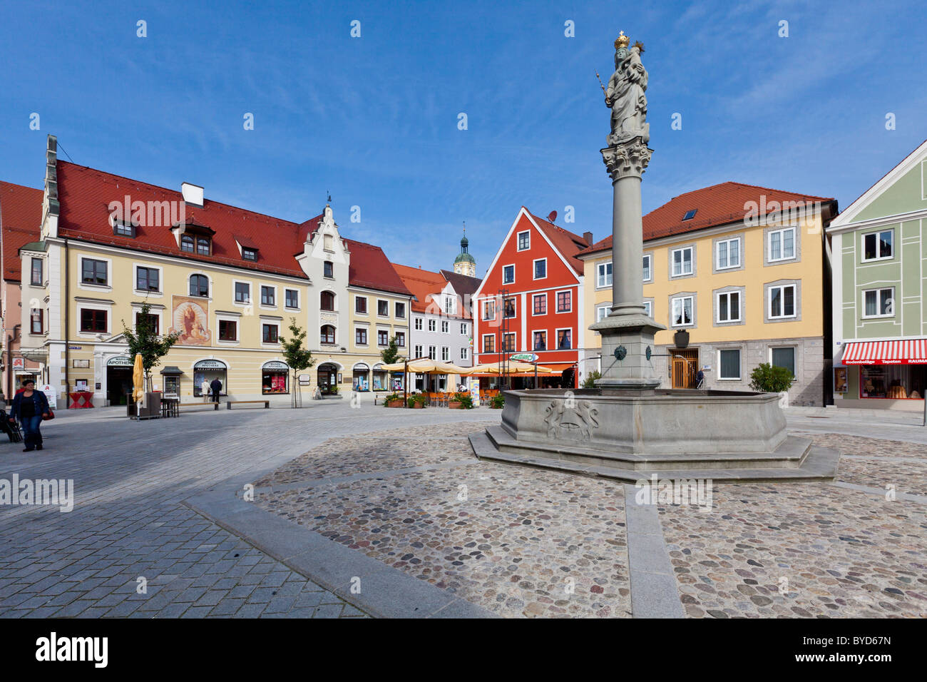 Town Hall and Marienplatz square, Mindelheim, Swabia, Unterallgaeu ...
