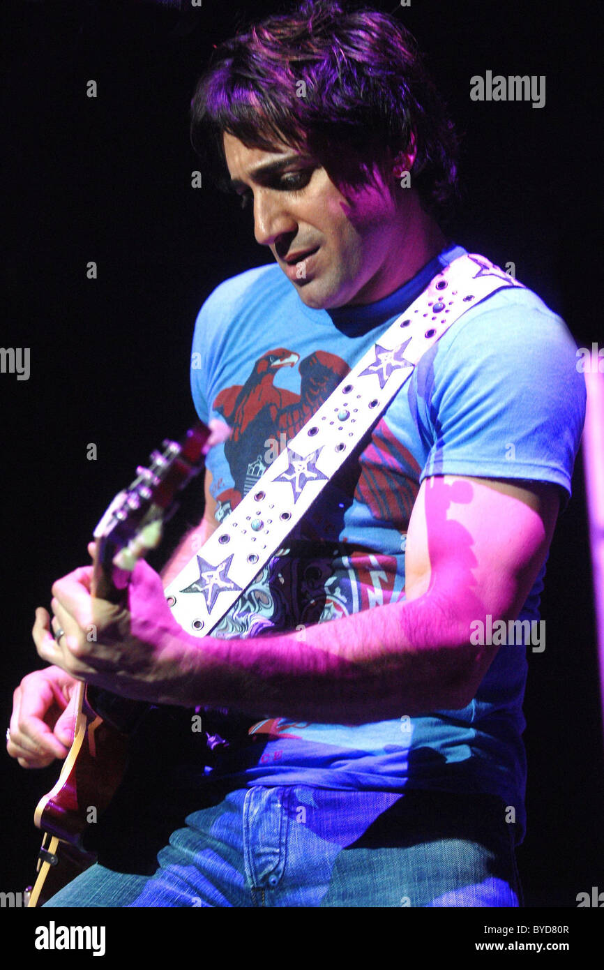 Steve Azar performing live in concert at the Madison Square Garden New ...