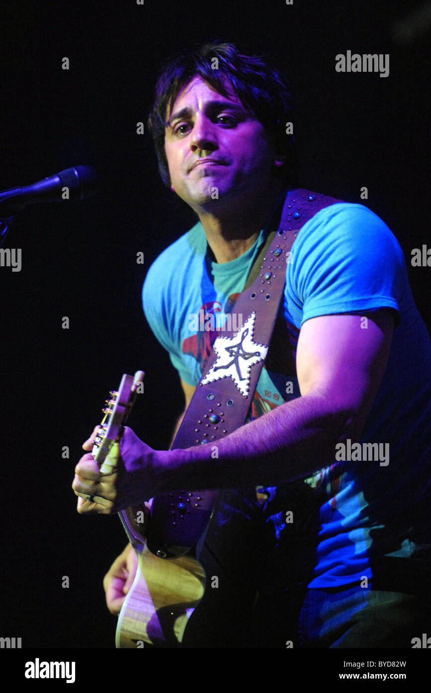 Steve Azar performing live in concert at the Madison Square Garden New ...