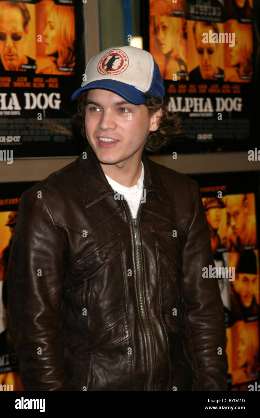 Emile Hirsch World premiere of 'Alpha Dog' held at the Arclight Cinemas ...