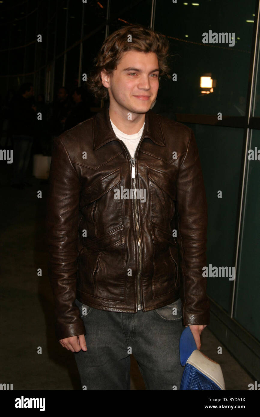 Emile Hirsch World premiere of 'Alpha Dog' held at the Arclight Cinemas ...