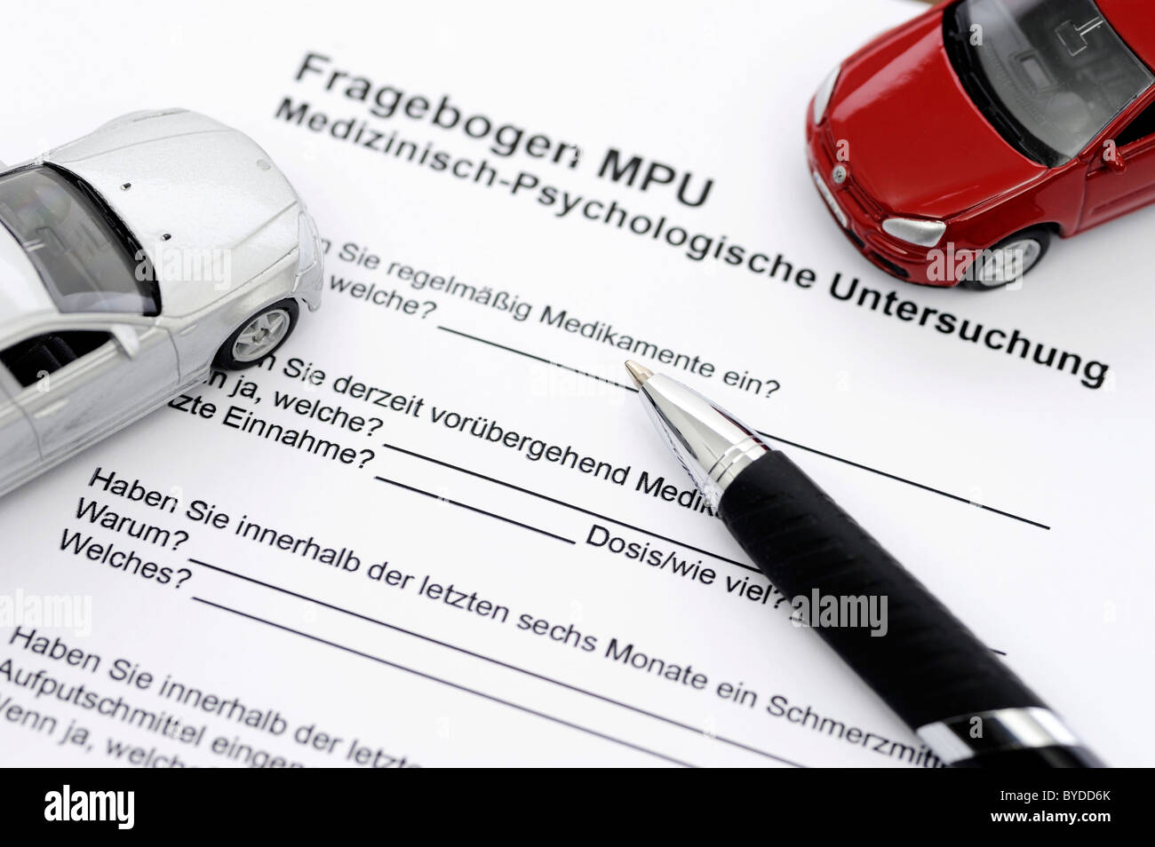 Symbolic image, MPU questionnaire, medical-psychological examination ...