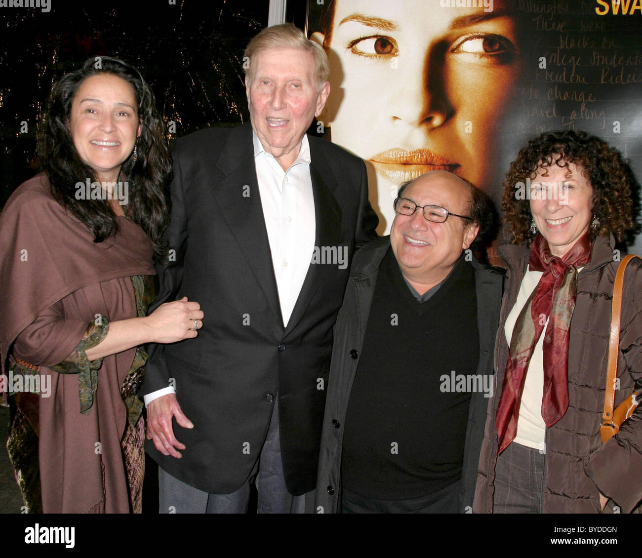 Paula Redstone, Sumner Redstone, Danny DeVito and Rhea Pearlman The Los ...