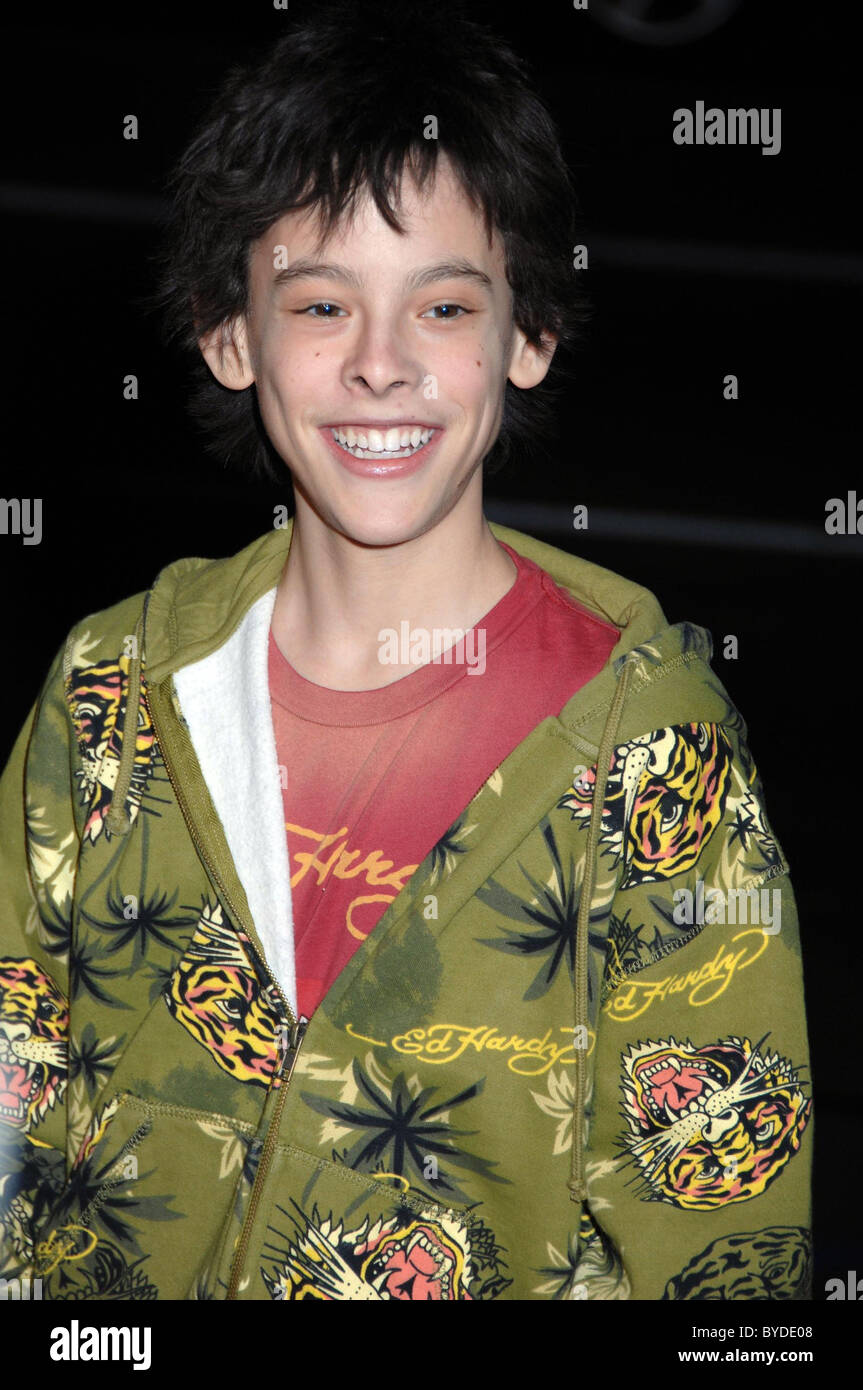 Zach Cumer World Premiere of 'Smokin' Aces' held at the Grauman's ...