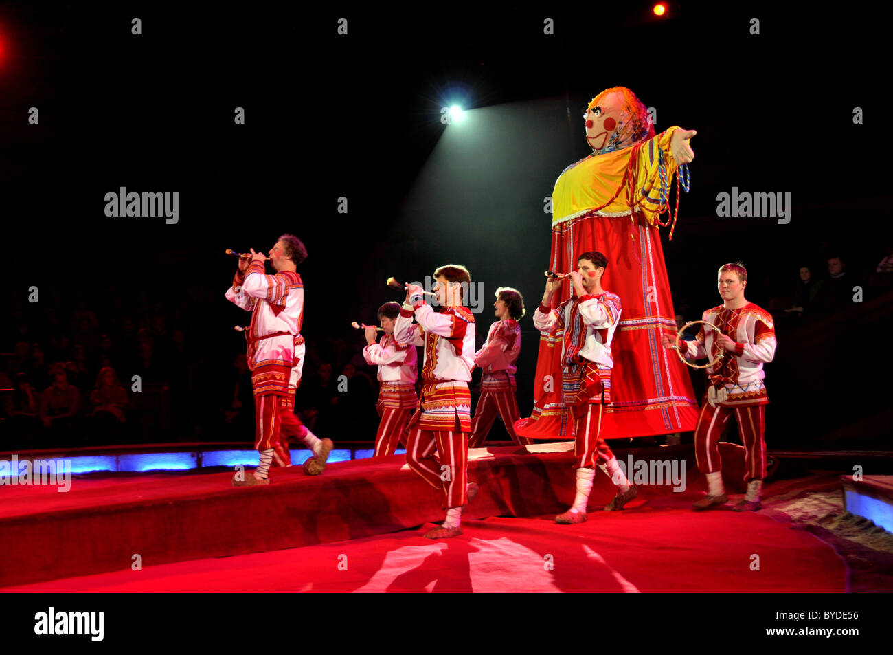 Acrobatic circus troupe, Troupe Mayorov, Circus Krone, Munich, Bavaria ...