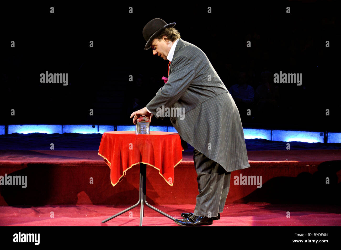 Clown playing with bells, Hector Rossi of Les Rossyann, Circus Krone ...