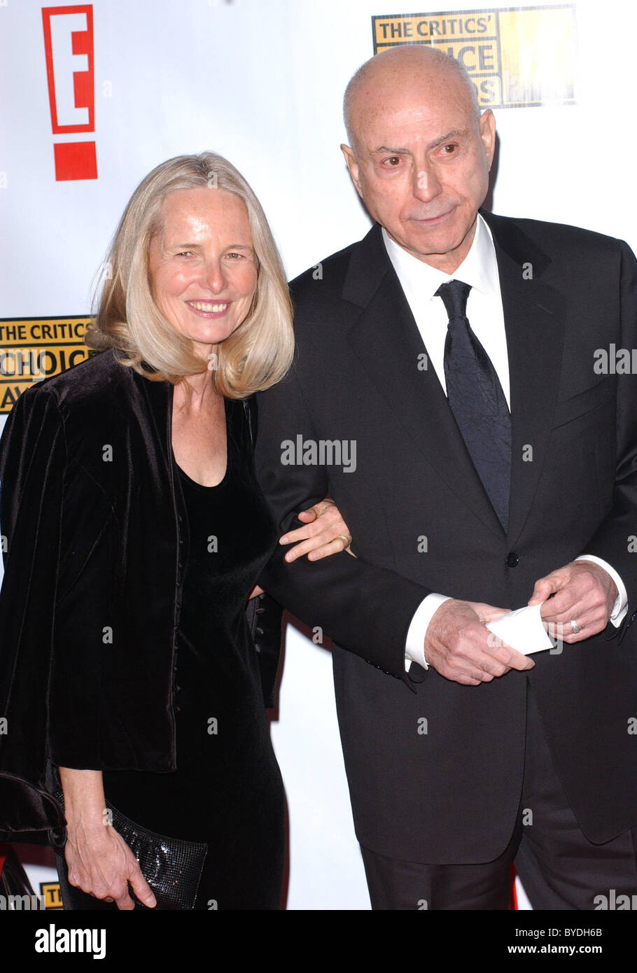 Alan arkin and wife hi-res stock photography and images - Alamy