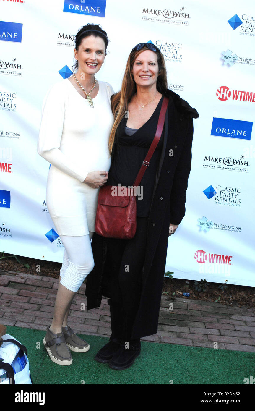 Kylie Bax and Brenda Swanson Showtime Network presents the 2007 Pre ...