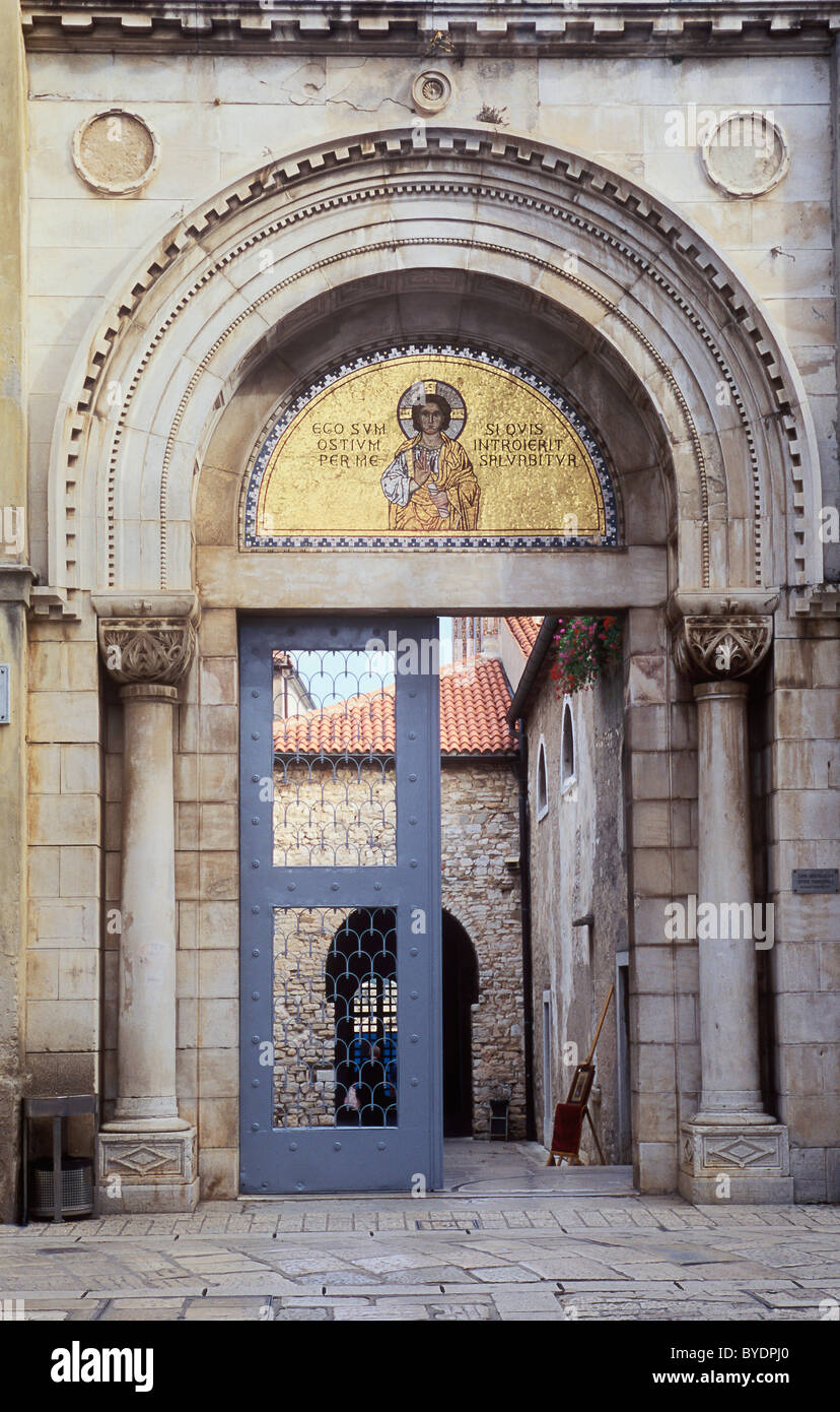 Porec church mosaic hi-res stock photography and images - Alamy