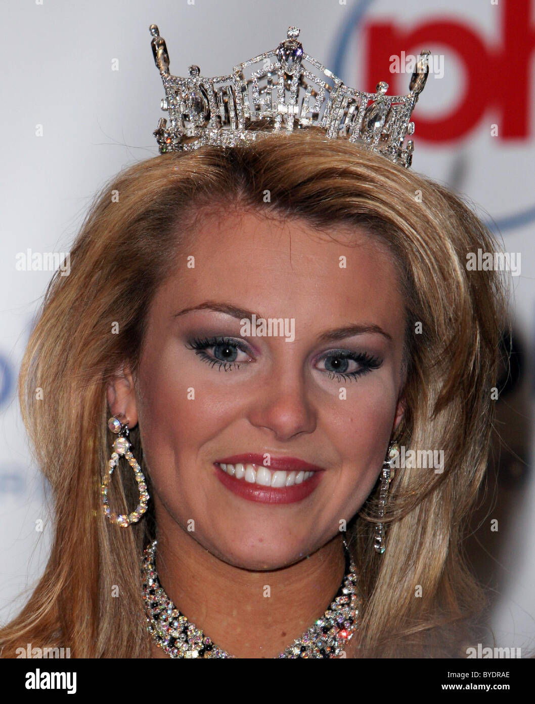 Miss oklahoma lauren nelson crowned hi-res stock photography and images ...