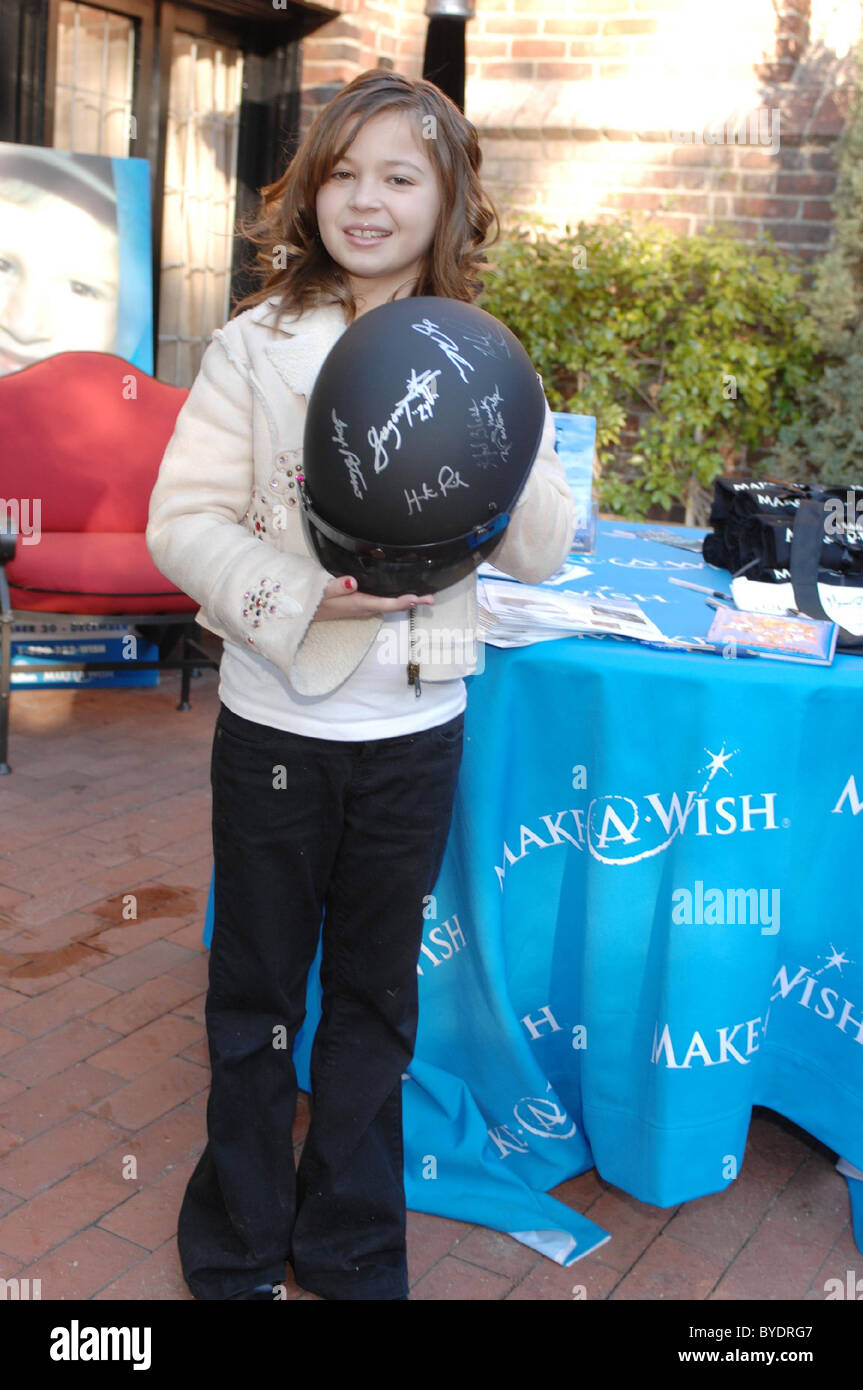 Allison Navarro Showtime Network presents the 2007 Pre Golden Globes ...