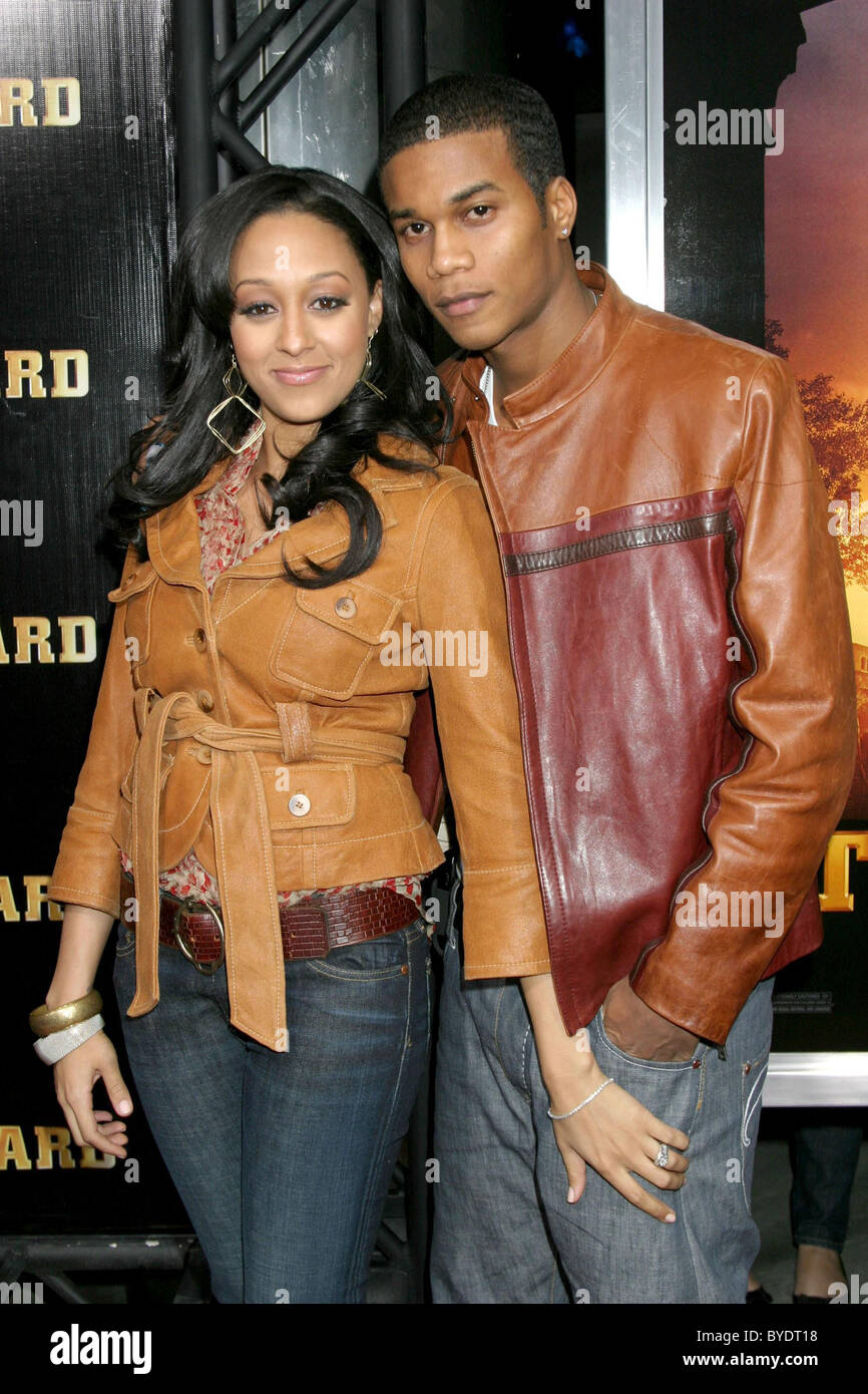 Tia mowrey hi-res stock photography and images - Alamy