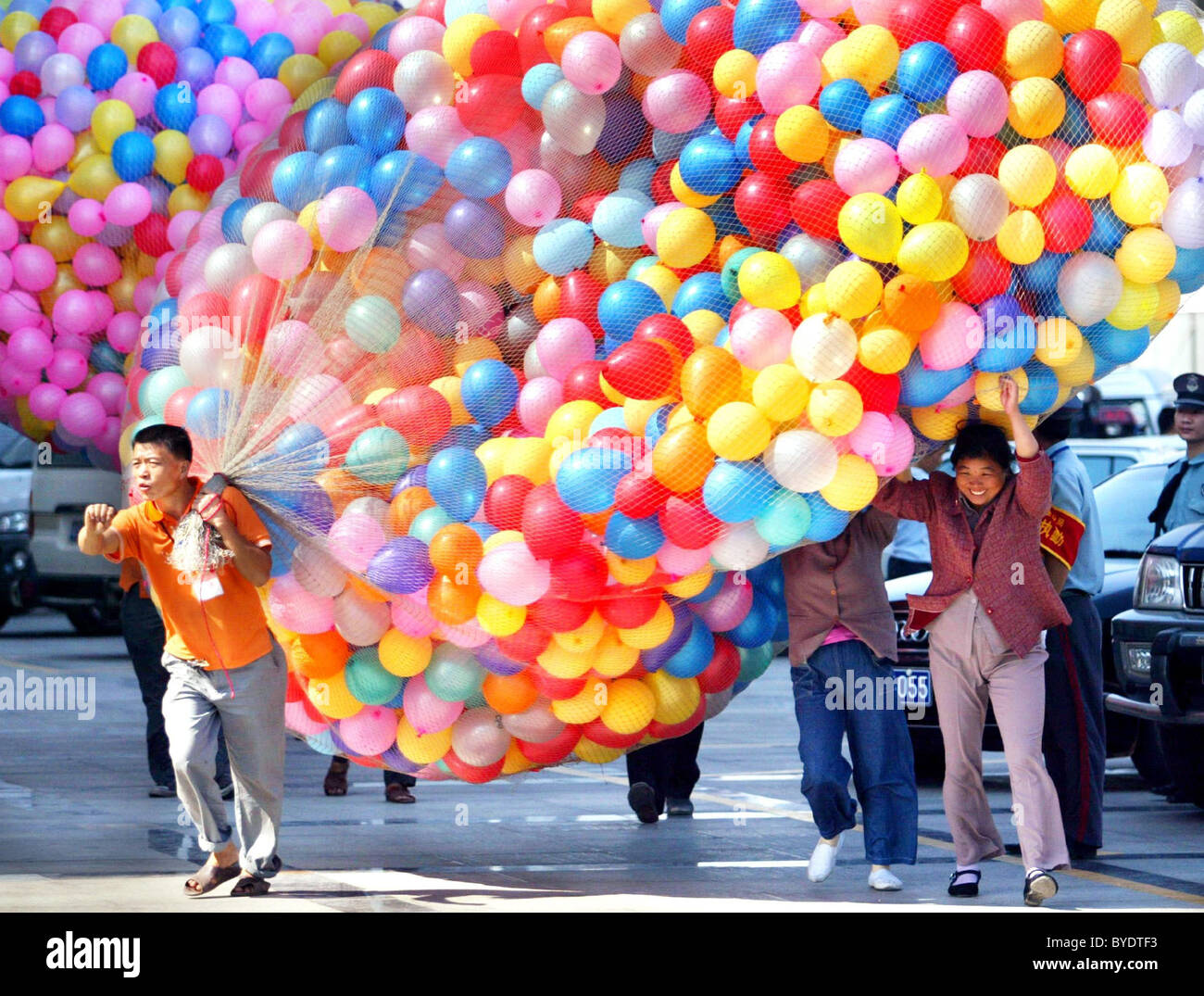 BALLOON MAN BRINGS THE COLOUR This man's plentiful collection of ...