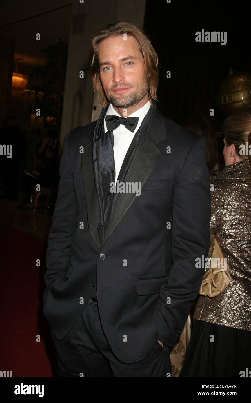 Josh Holloway 2007 Golden Globe Awards - Beverly Hilton Hotel Beverly ...