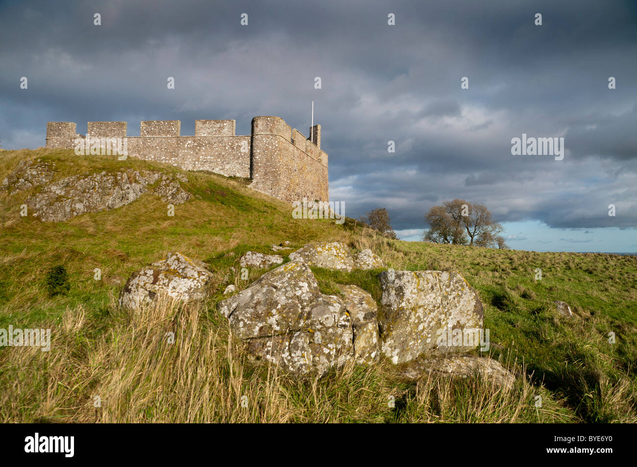 Hume castle hi-res stock photography and images - Alamy