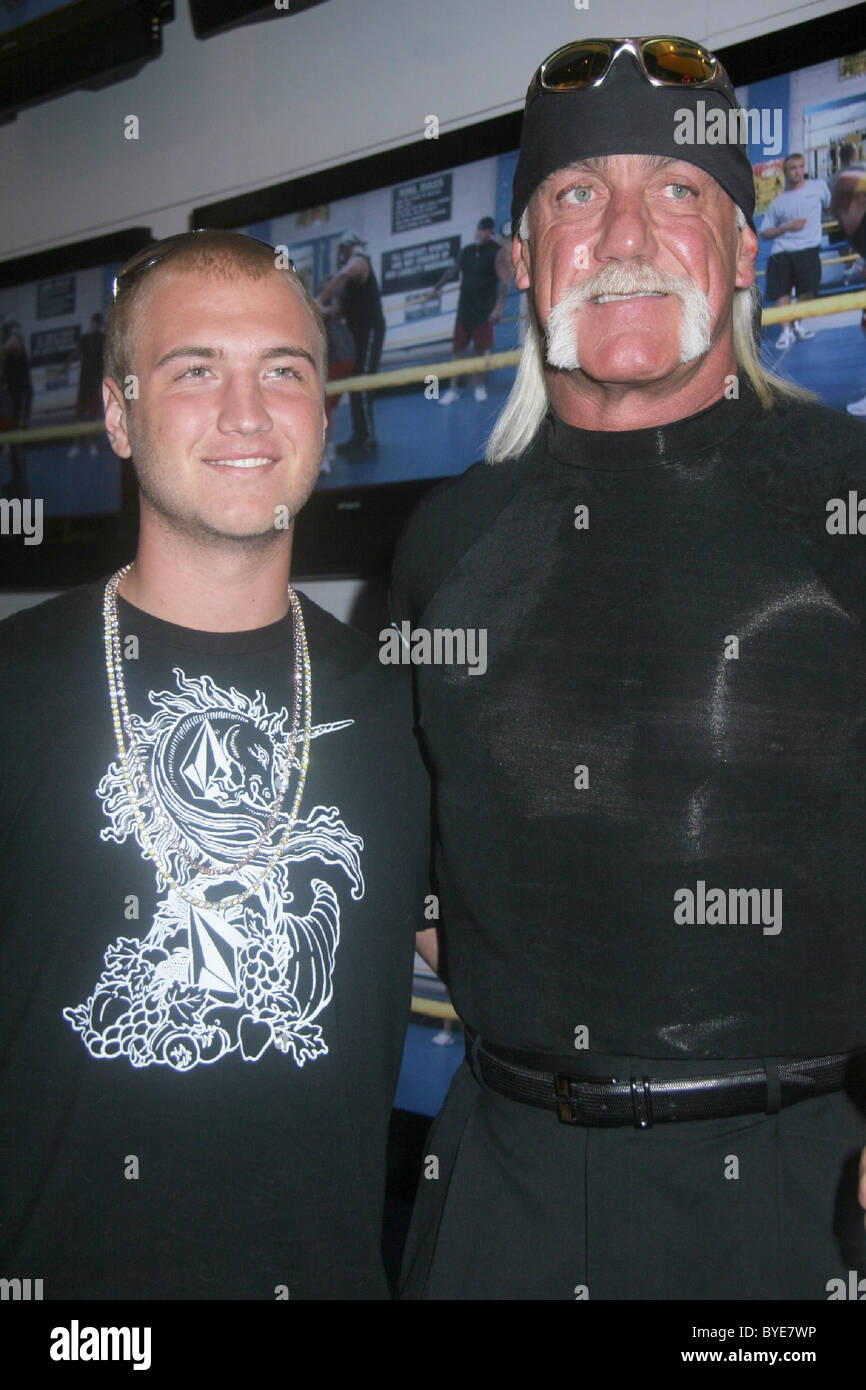 Hulk hogan son nick hogan hi-res stock photography and images - Alamy Hulk hogan son nick hogan hi-res stock photography and images - Alamy