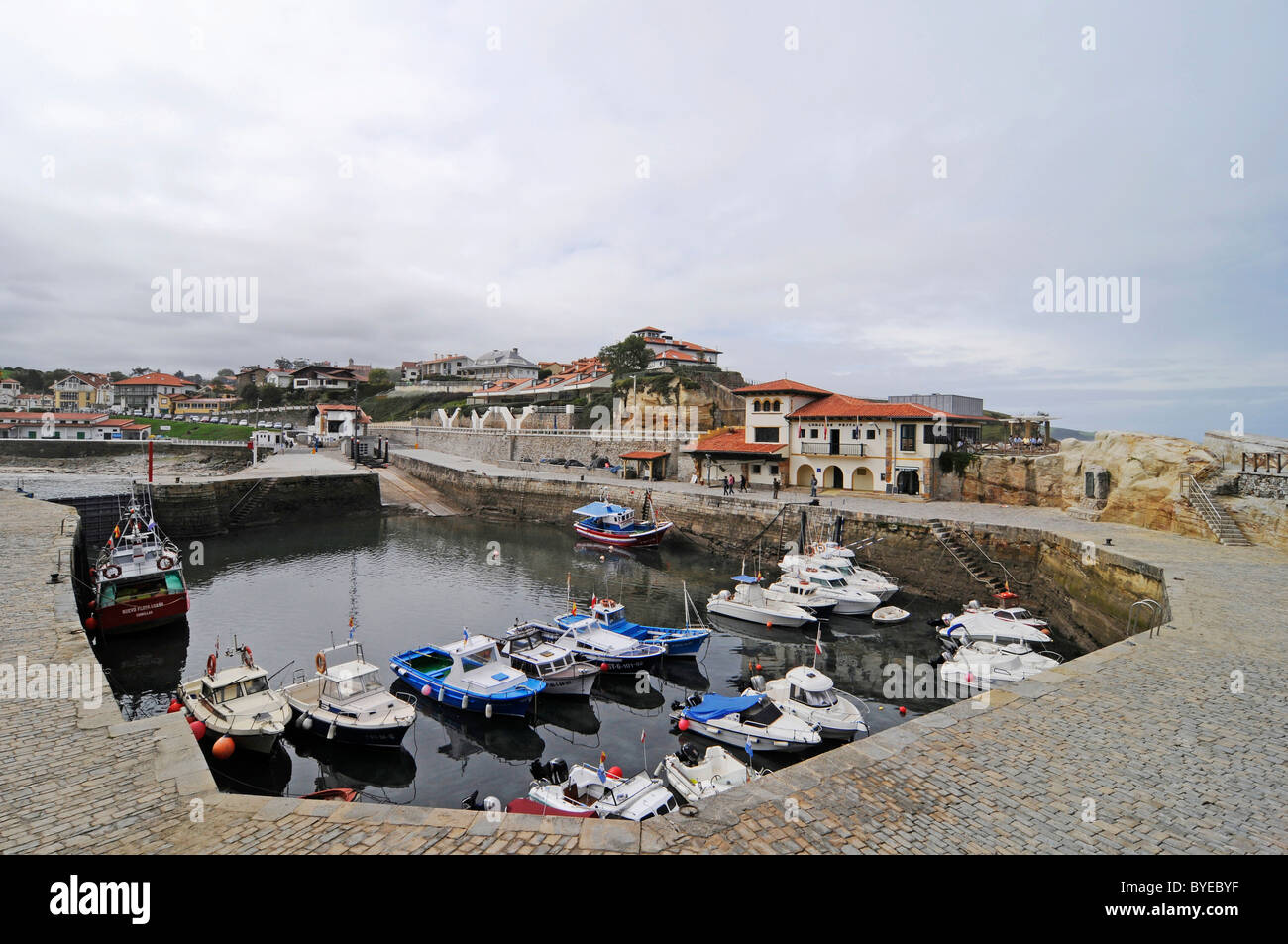 Harbour comillas hi-res stock photography and images - Alamy
