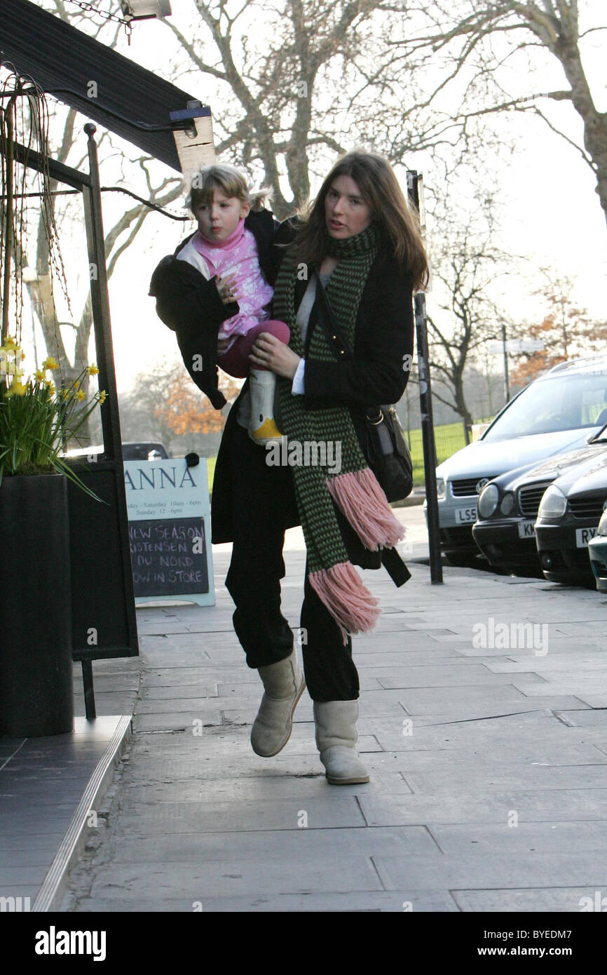 Daisy boo oliver hi-res stock photography and images - Alamy