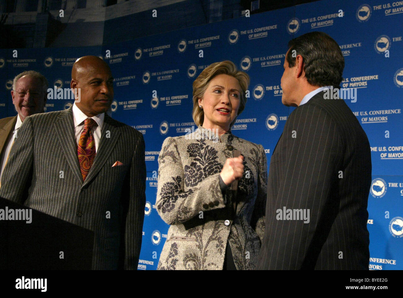 Las Vegas Mayor Oscar Goodman, Trenton Mayor Douglas Palmer, US Senator ...
