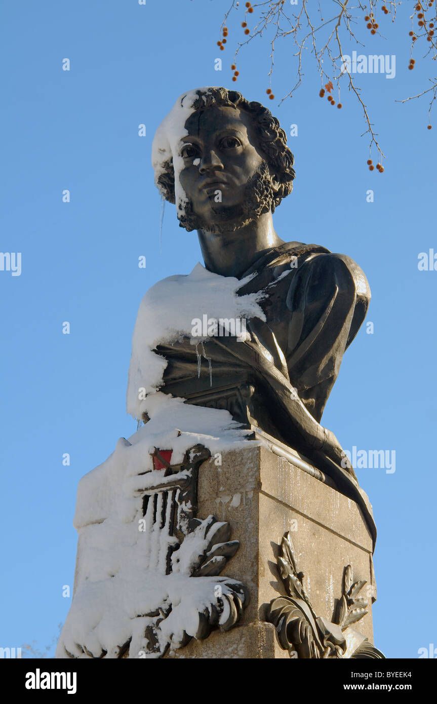 Monument Alexander Sergeyevich Pushkin, Odessa, Ukraine, Europe Stock ...