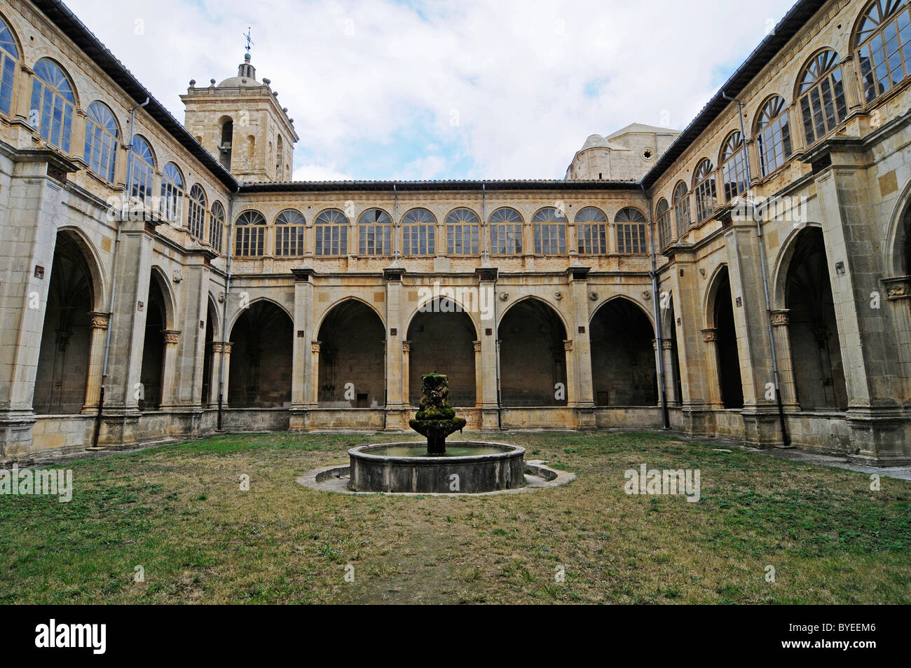 Monasterio de santa maria de irache monasterio de irache hi-res stock photography and images - Alamy
