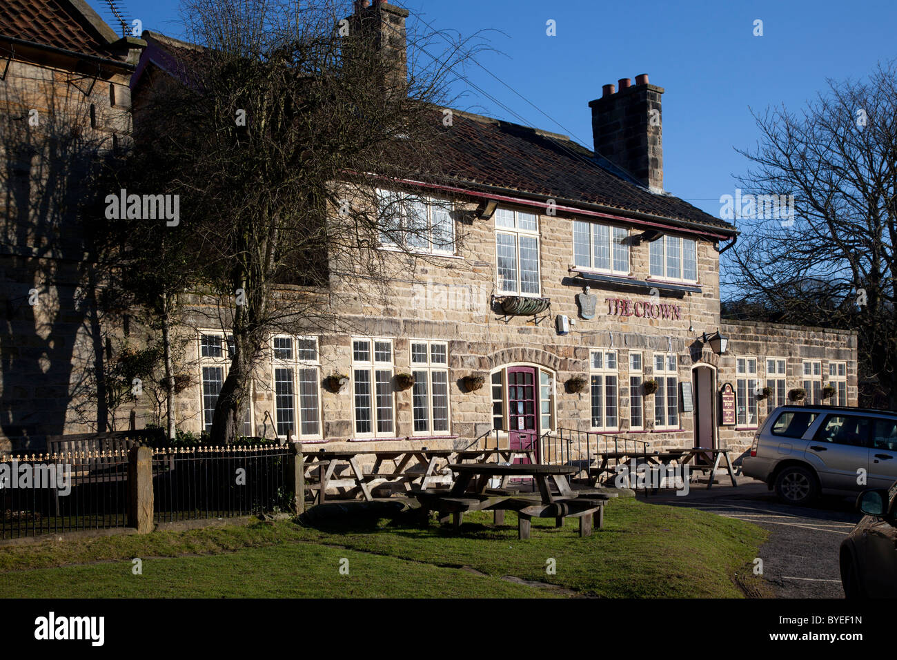 The Crown Inn, Hutton le Hole Village, North Yorkshire Stock Photo - Alamy
