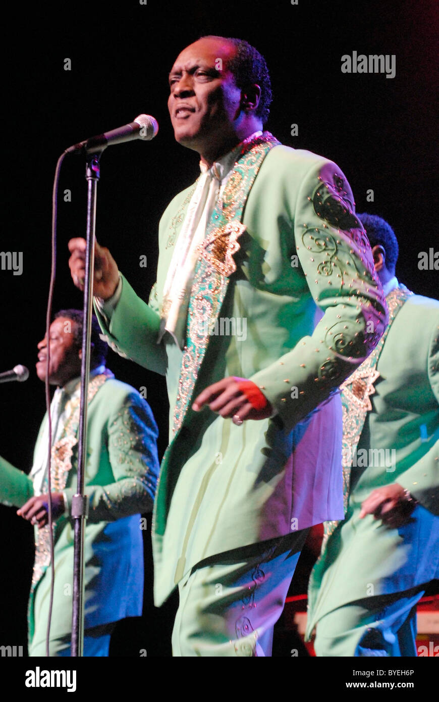 The Temptations performing live at the Gibson Amphitheatre. Hollywood ...
