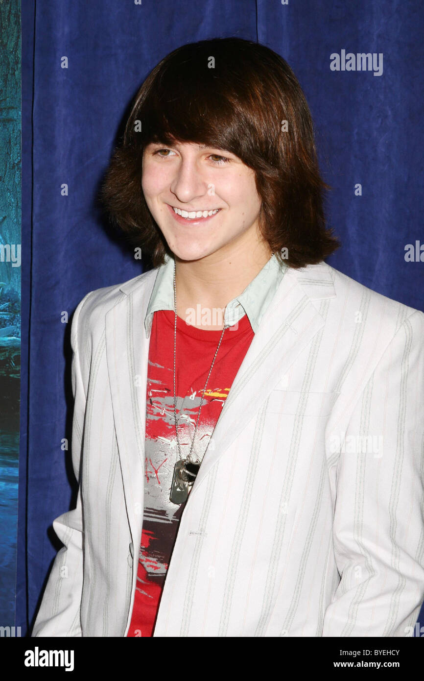 Mitchel Musso Los Angeles Premiere of "Bridge to Terabithia" held at El ...
