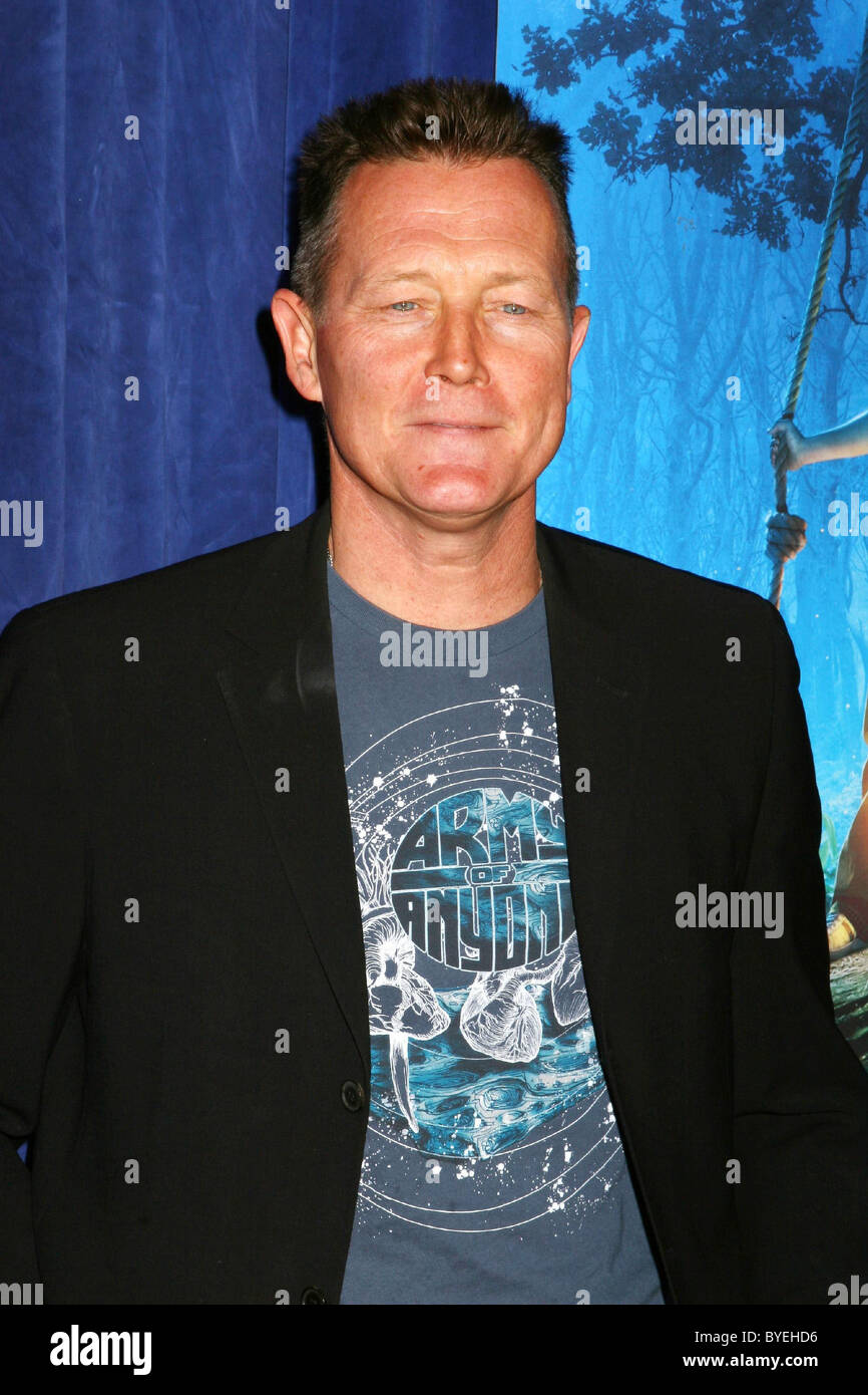Robert Patrick Los Angeles Premiere of "Bridge to Terabithia" held at ...