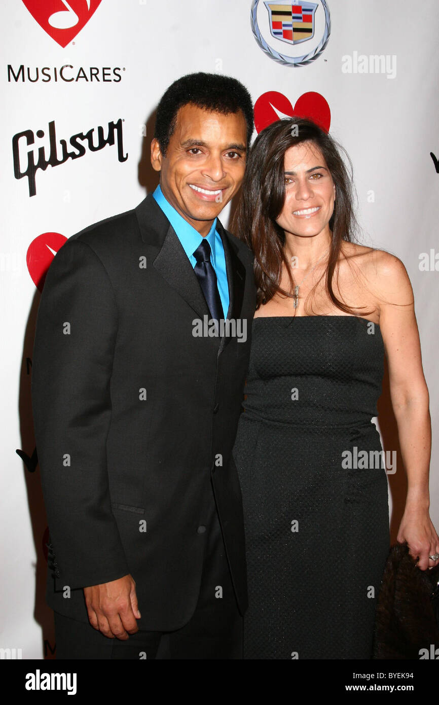 John Secada and wife Mari Don Henley is honored as the MusiCares 2007 ...