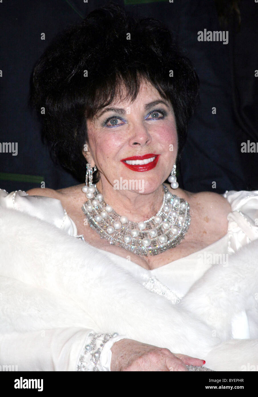 Dame Elizabeth TaylorDame Elizabeth Taylor celebrates her 75th Birthday ...