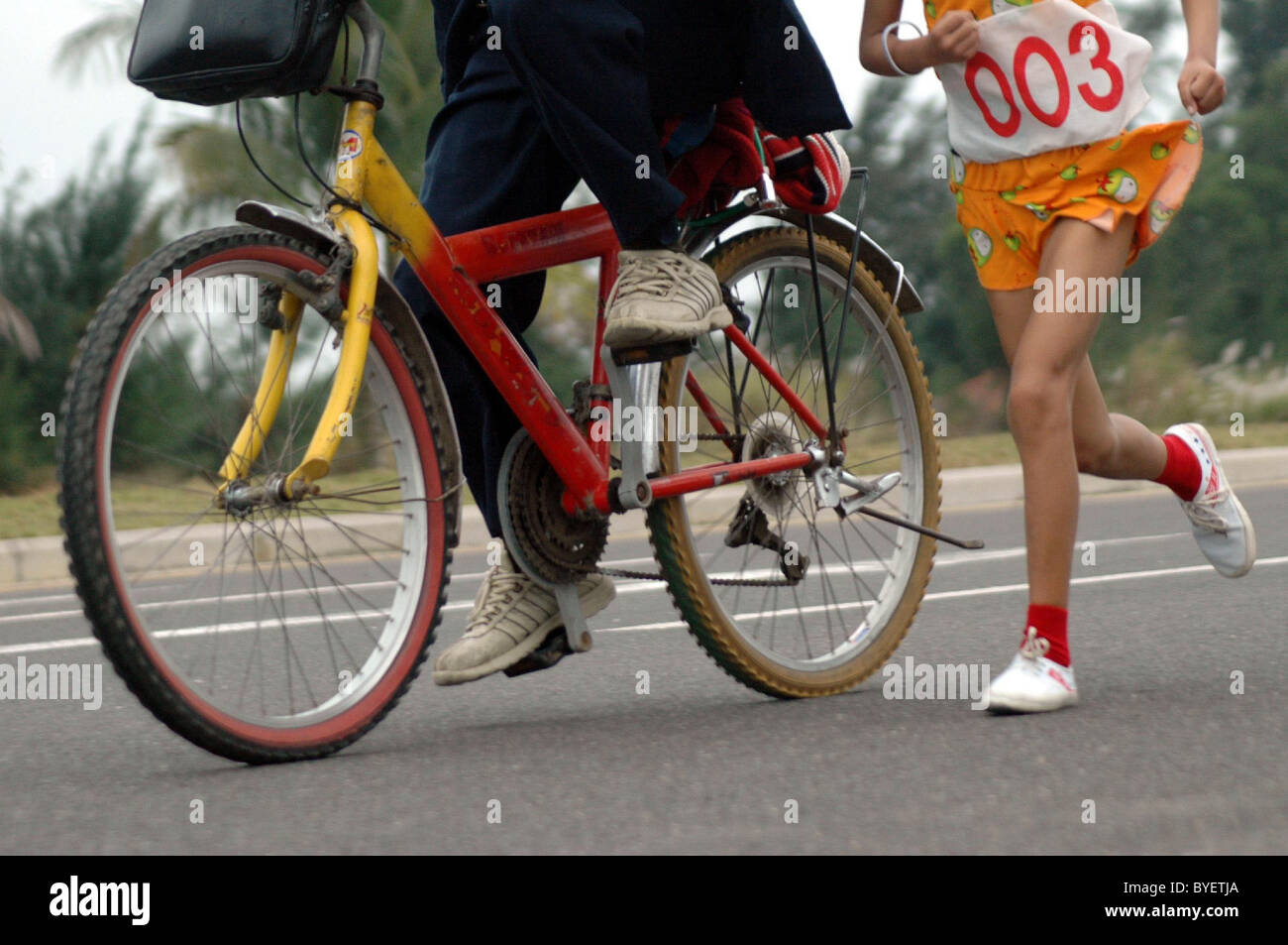 CHINESE CHILD BREAKS RUNNING RECORDS This Chinese 8-year-old became the ...