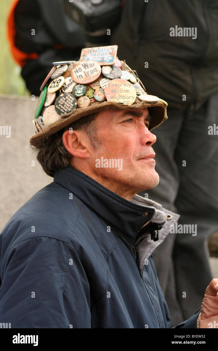 Brian Haw Iraqi war protest held at Hyde Park and marched through to ...