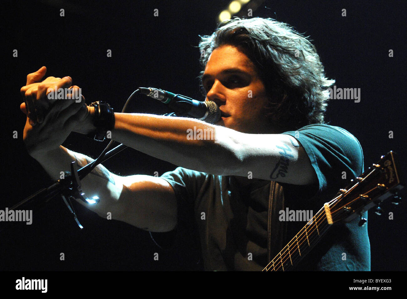 John Mayer performs live in concert on his Continuum World Tour '06/'07 ...