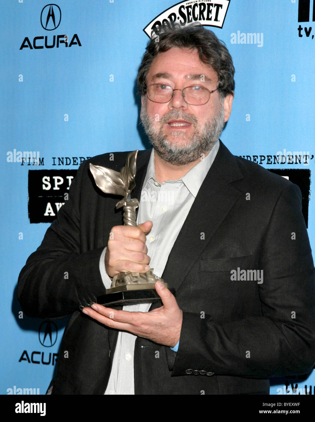 Guillermo Navarro Winner of Best Cinematography, Pan's Labyrinth 2007 ...