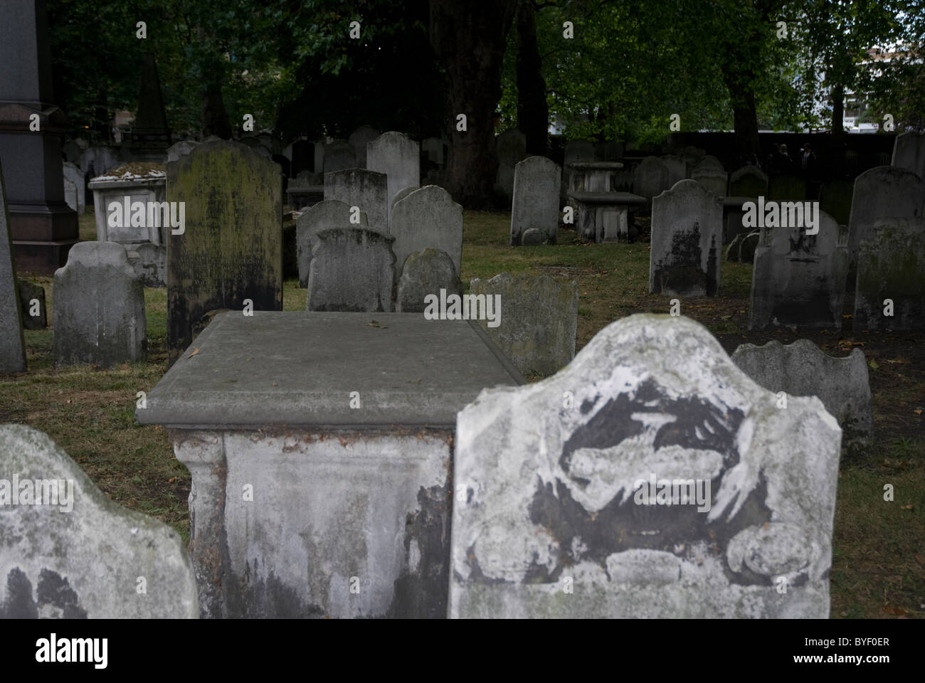 Graves in Bunhill Fields Cemetery London E1 Stock Photo - Alamy