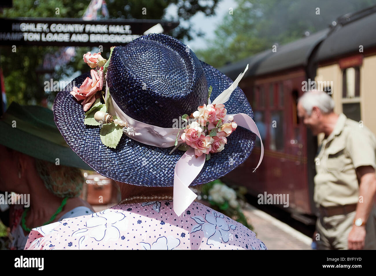 Women wearing traditional hat, The Severn Valley railway station in ...