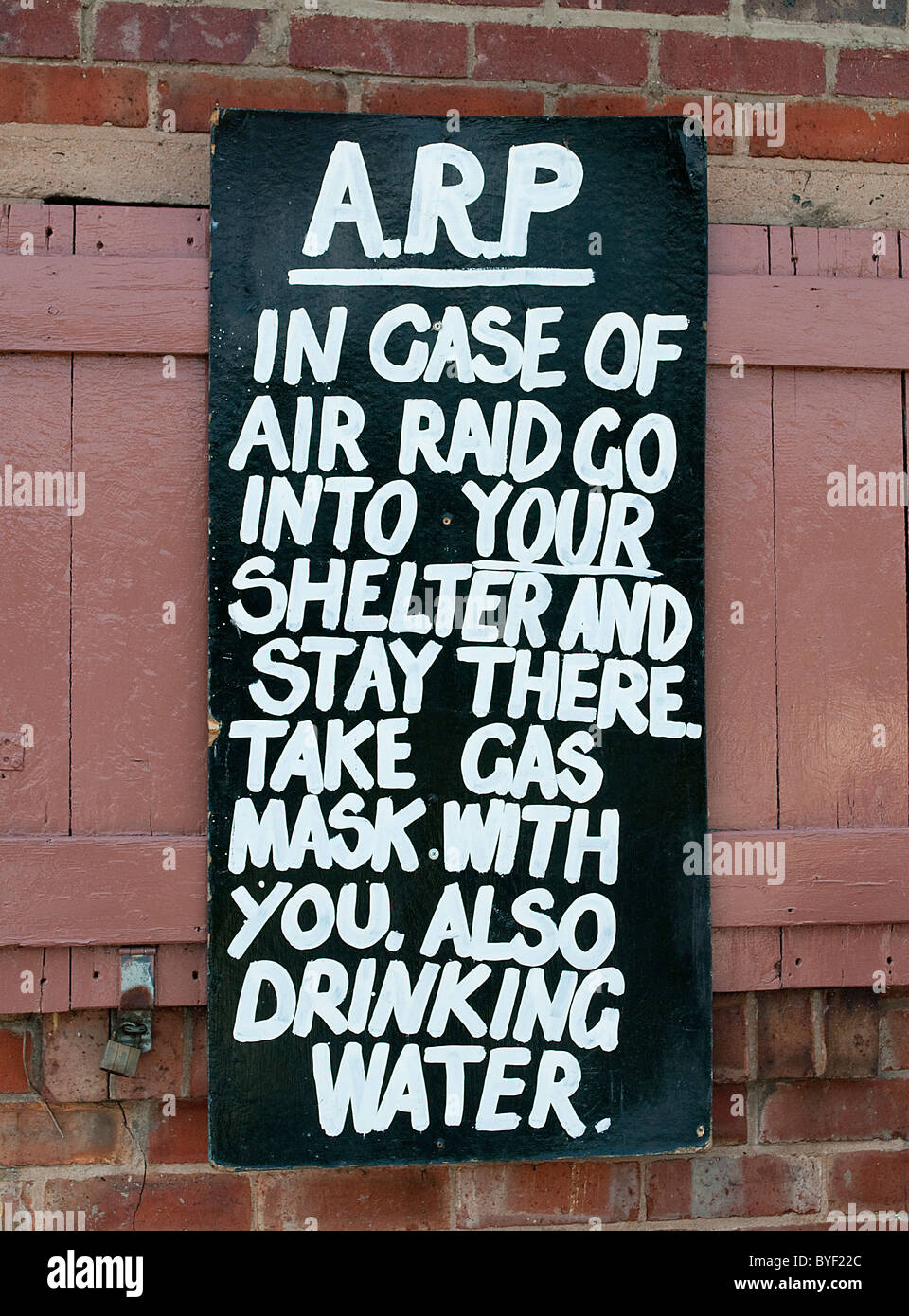 Air raid warning hi-res stock photography and images - Alamy