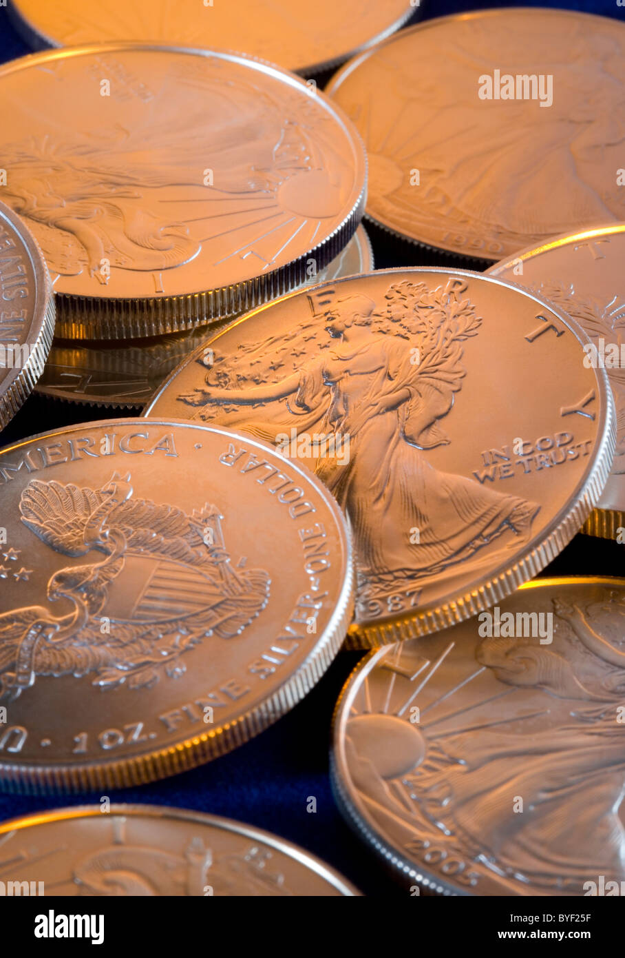 Circulation coins hi-res stock photography and images - Alamy
